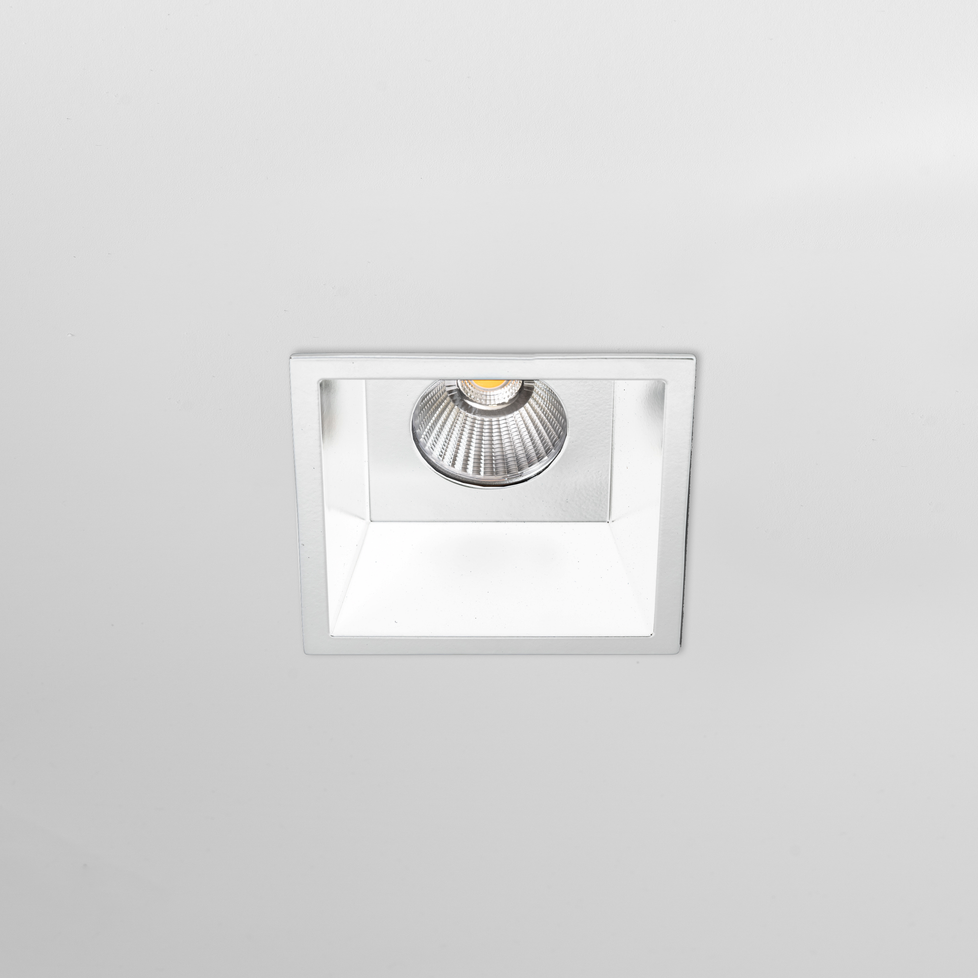 Knee Deep Fixed Square – Caribou Lighting